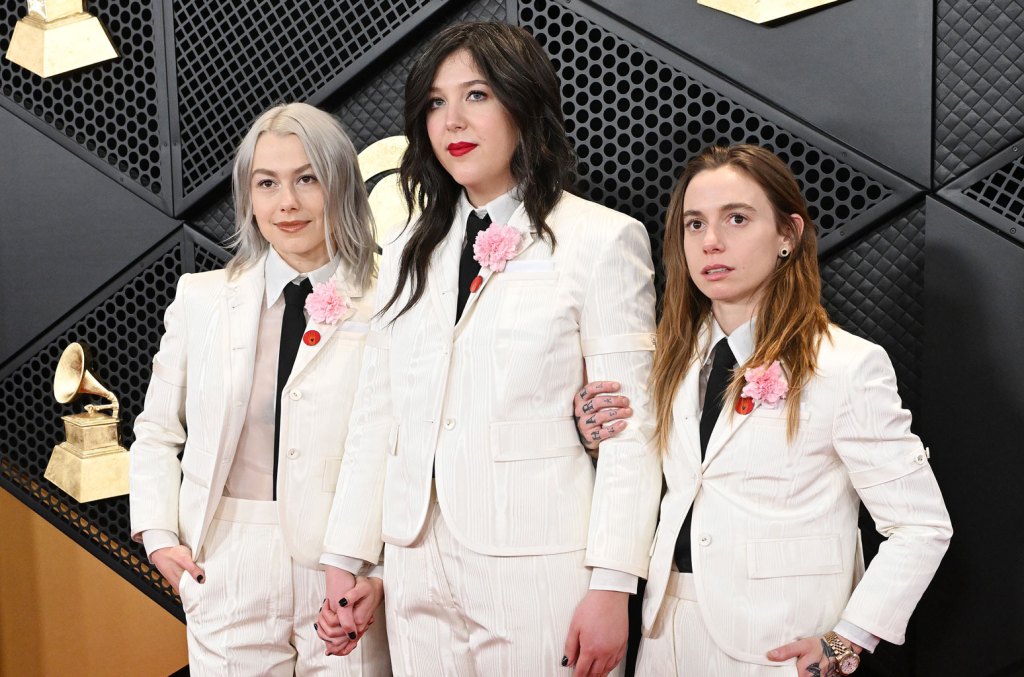 Phoebe Bridgers Tells Former Grammy CEO Neil Portnow to ‘Rot in Piss ... Phoebe Bridgers Tells Former Grammy CEO Neil Portnow to ‘Rot in Piss ...